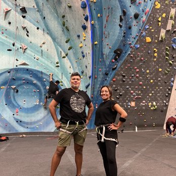 SENDER ONE CLIMBING & SENDER CITY - SANTA ANA - Updated October 2025 ...