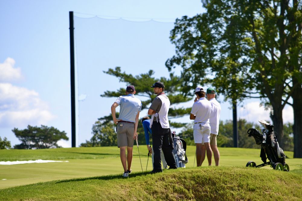 OAK RIDGE COUNTRY CLUB - Updated December 2025 - 14 Photos - 700 Oak ...