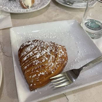 FERRARA BAKERY & CAFE - Updated July 2024 - 3102 Photos & 1877 Reviews ...