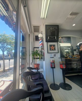 HOLLYWOOD BARBER SHOP - Updated 05/2025 - 68 Photos & 51 Reviews - 4957 ...