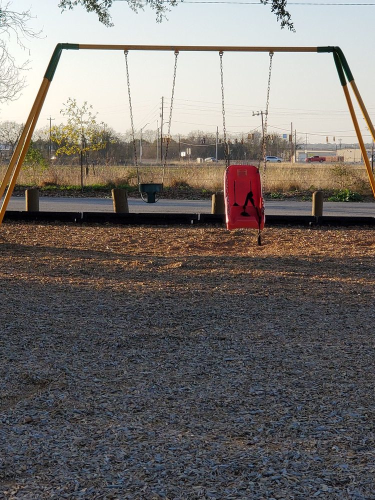 NIEMIETZ PARK - Updated January 2025 - 10 Photos - 618 Fm 78, Cibolo ...