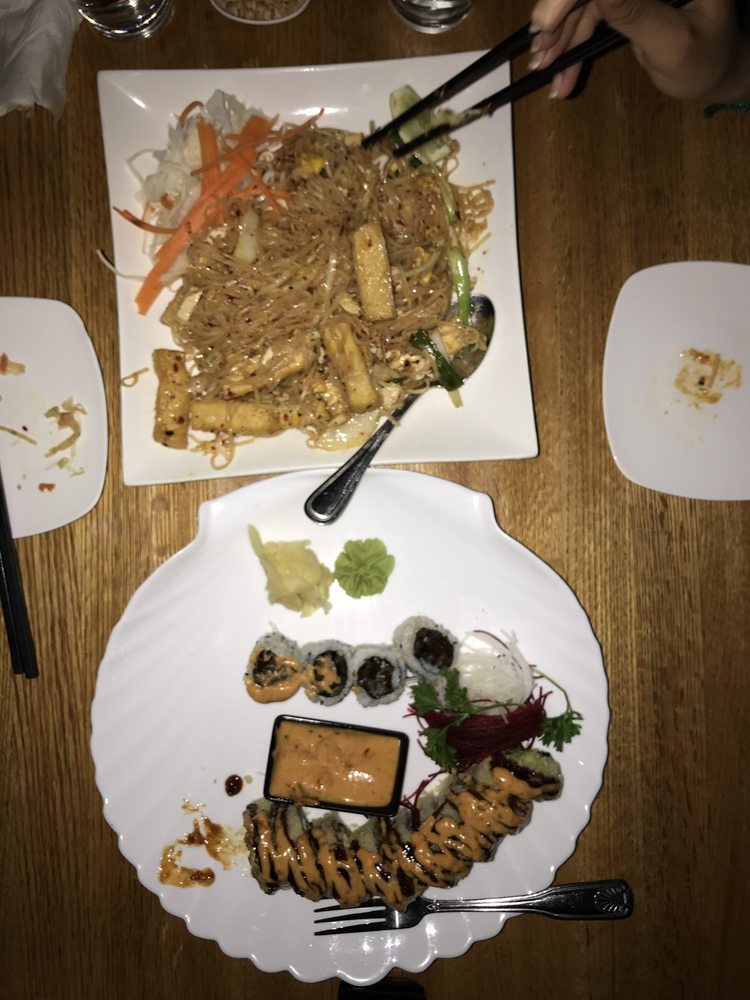 TALAY CHICAGO - 198 Photos & 284 Reviews - Thai - 1222 W Madison St ...