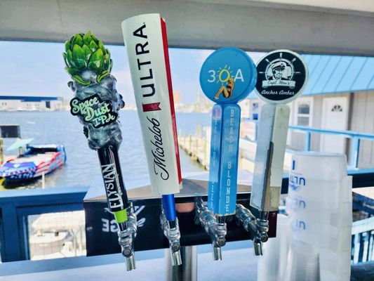 CAPT MAX’S BAR & GRILL - Updated October 2025 - 30 Photos - 5550 North ...