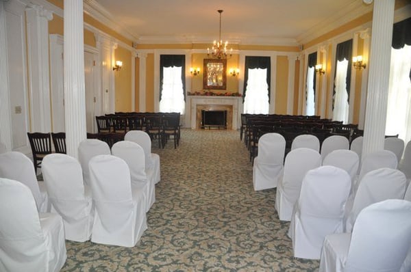 THE STOCKADE INN - Updated August 2025 - 17 Photos & 36 Reviews - 1 N ...