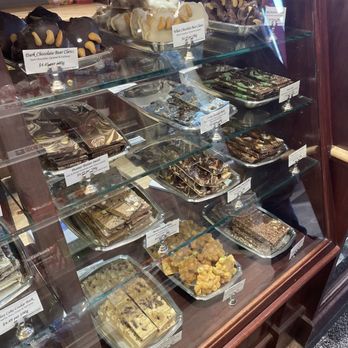 BANFF SWEET SHOPPE - Updated October 2025 - 39 Photos & 18 Reviews ...