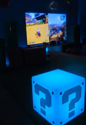 ROUND TWO - 42 Photos - 821 W Davis St, Dallas, Texas - Virtual Reality ...