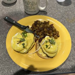 THE FRIENDLY TOAST - Updated December 2025 - 209 Photos & 222 Reviews ...