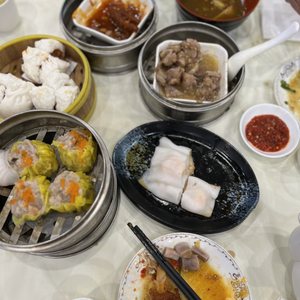 BLOOMING VIP RESTAURANT - 561 Photos & 81 Reviews - 8118 Garvey Ave ...