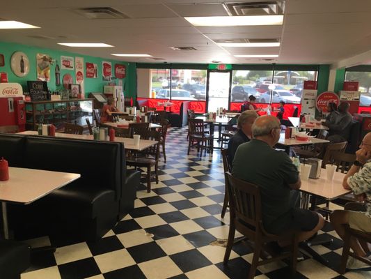 DANS OLD TIME DINER - Updated August 2024 - 21 Photos & 44 Reviews ...