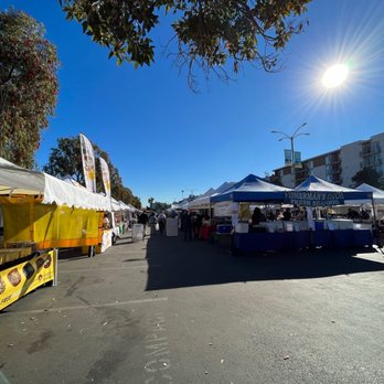MARINA DEL REY FARMERS MARKET - Updated July 2024 - 120 Photos & 53 ...