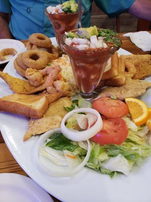 MUELLE 37 - CORPUS CHRISTI - 11 Reviews - 4918 Ayers St, Corpus Christi ...