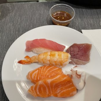 HUG SUSHI - Updated December 2025 - 216 Photos & 77 Reviews - 550 ...