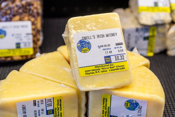 1000 ISLANDS RIVER RAT CHEESE - 60 Photos & 24 Reviews - 242 James St ...