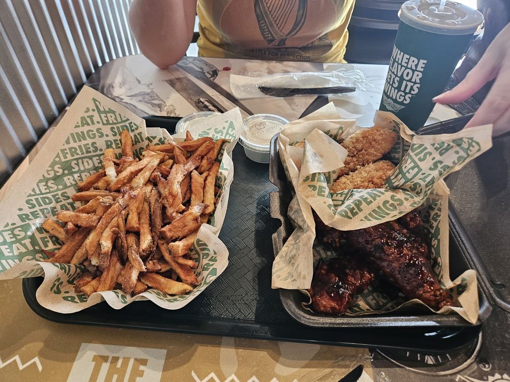 WINGSTOP - Updated July 2025 - 28 S Gateway Dr, Fredericksburg ...