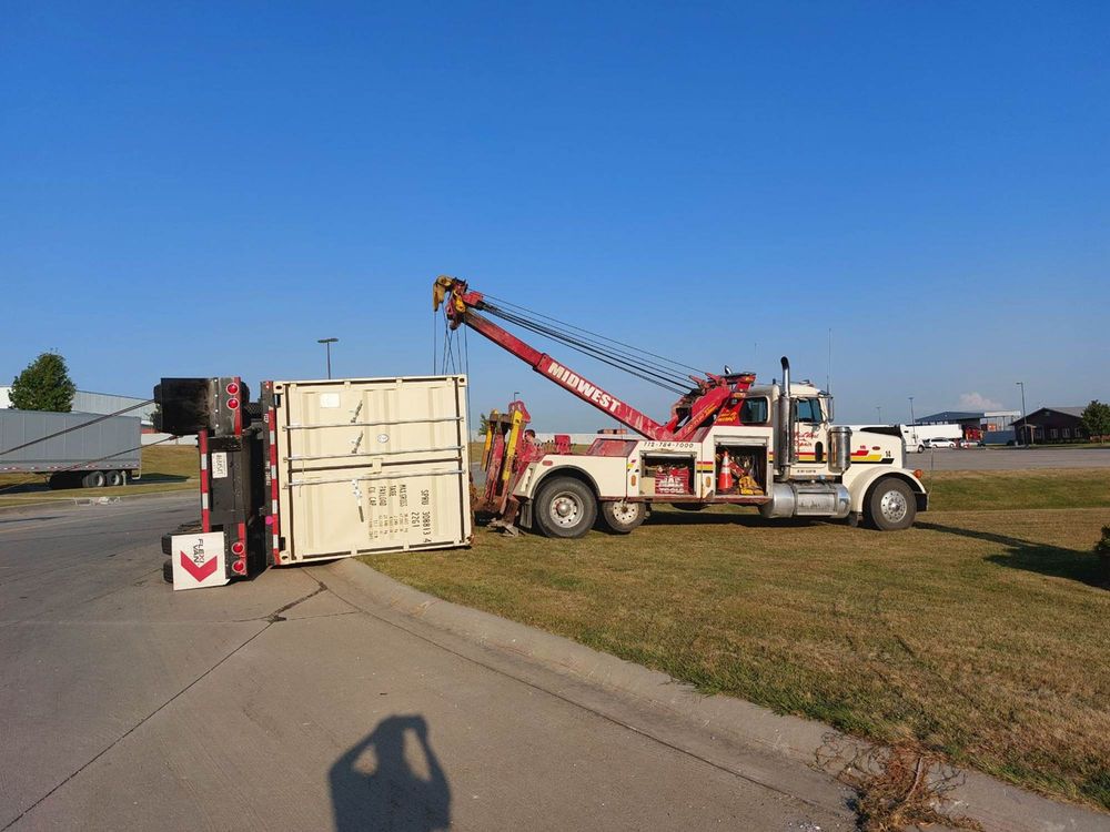 MIDWEST TOWING - Updated April 2026 - 61 Photos - 1514 Antique City Dr ...