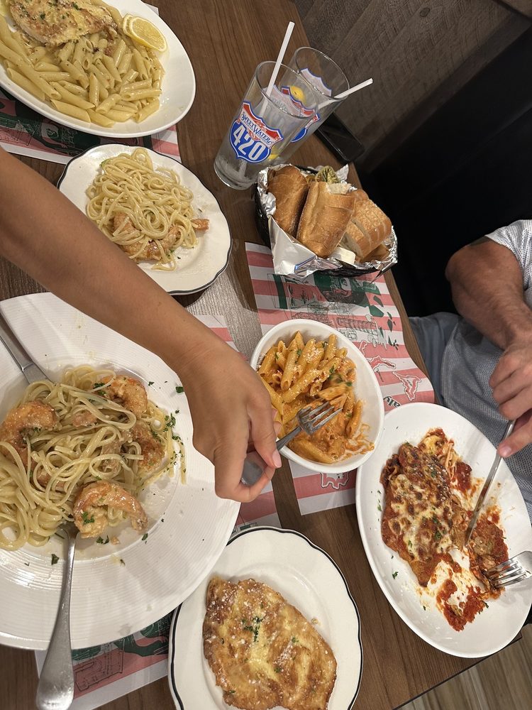 FORMAGGIO’S PIZZERIA - Updated September 2024 - 14 Photos & 17 Reviews ...