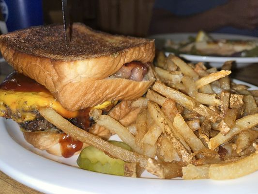 SUNRISE INN - Updated December 2025 - 192 Photos & 216 Reviews - 510 E ...