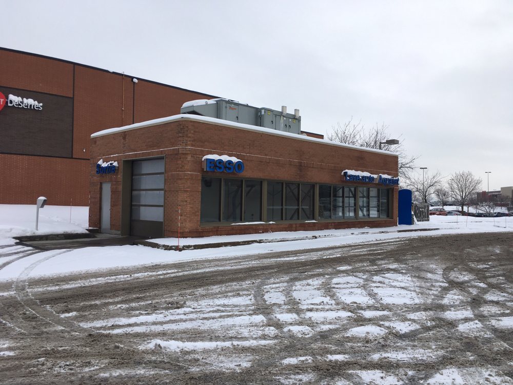 ESSO - Updated December 2025 - 1515 Boulevard Lebourgneuf, Québec ...