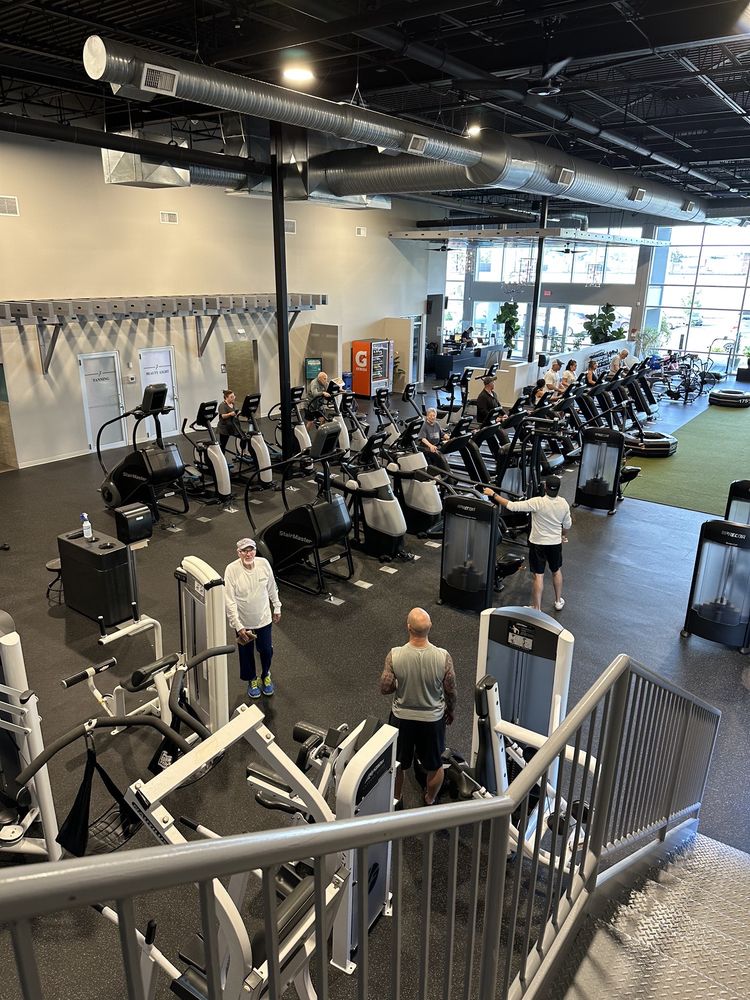 SURGE FITNESS CENTER - Updated October 2025 - 10 Photos & 18 Reviews ...