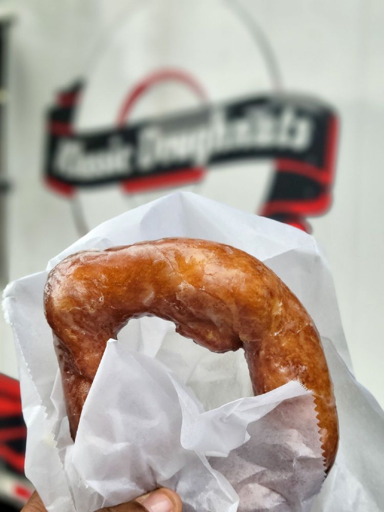KLASSIC DOUGHNUTS - Updated October 2025 - 264 Photos & 100 Reviews - Chesapeake, Virginia ...