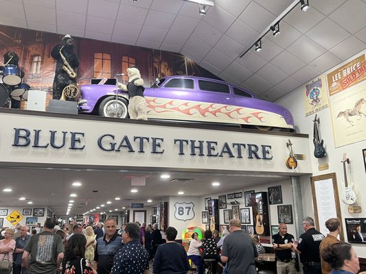 BLUE GATE THEATRE - Updated January 2026 - 15 Photos & 27 Reviews - 175 ...