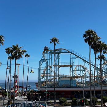 CAROUSEL BEACH INN with 208 real customer photos - Updated August 2024 ...