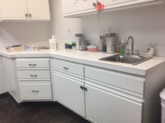 HEALTH EXPRESS - Updated December 2025 - 10 Photos & 68 Reviews - 330 ...