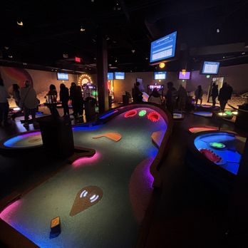 PUTTSHACK - PHILADELPHIA - Updated April 2025 - 162 Photos & 111 ...