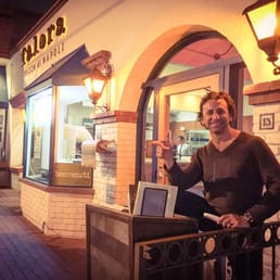 FALORA - Updated May 2025 - 303 Photos & 385 Reviews - 3000 E Broadway ...