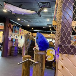 STORMING CRAB - HOMESTEAD - Updated December 2025 - 149 Photos & 85 ...