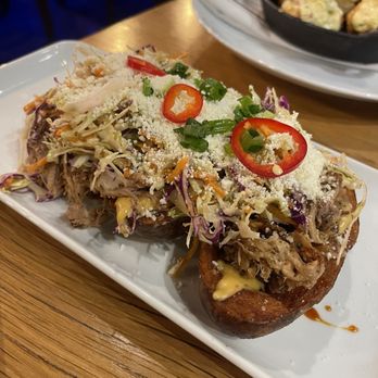 PRIMROSE TABLE - Updated January 2025 - 160 Photos & 155 Reviews - 1650 ...