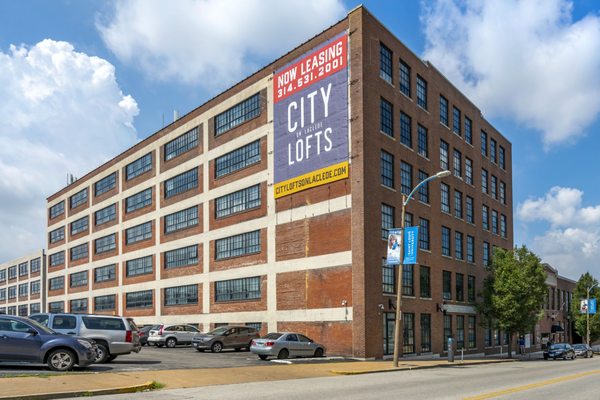 CITY LOFTS ON LACLEDE - Updated February 2025 - 22 Photos & 18 Reviews ...