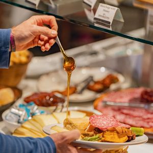 THE GRANOLA BAR OF GREENWICH - Updated December 2025 - 140 Photos & 134 ...