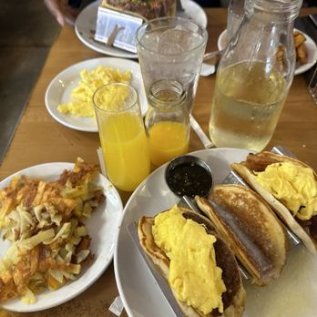 BRUNCH SNOB - Updated July 2024 - 396 Photos & 248 Reviews - 5555 N 7th ...