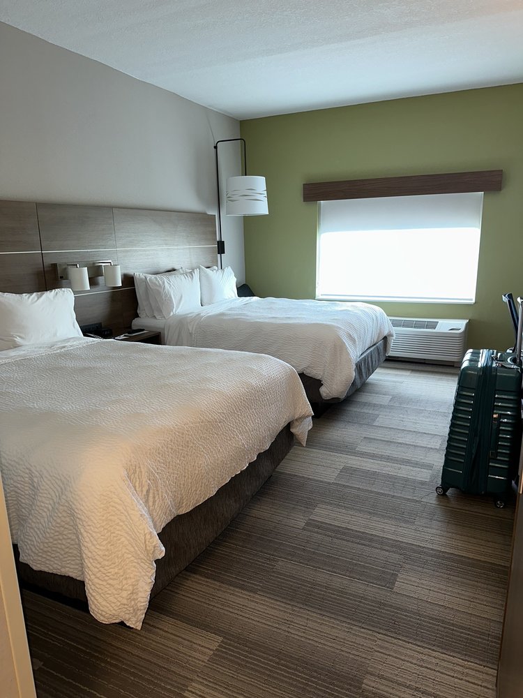 HOLIDAY INN EXPRESS & SUITES WEST MELBOURNE - Updated October 2025 - 55 ...