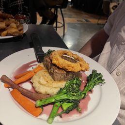 CLIFF DINING PUB - Updated December 2025 - 772 Photos & 690 Reviews ...