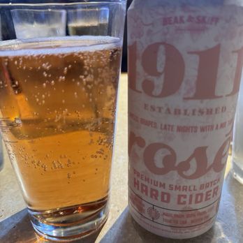 LANDMARK INN BAR & GRILLE - Updated October 2025 - 227 Photos & 264 ...