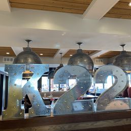 KETCH 22 - Updated November 2025 - 426 Photos & 398 Reviews - 7153 Lake ...