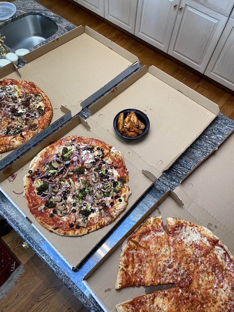 POTOMAC PIZZA - 43 Photos & 167 Reviews - Pizza - 19 Wisconsin Cir ...