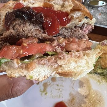 Boston FIN POINT OYSTER BAR & GRILL - Updated November 2024 - 751 ...