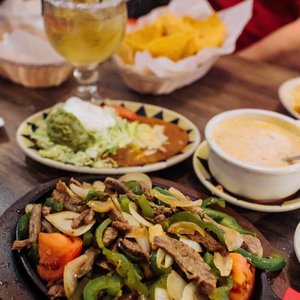 EL VIAJERO - Updated July 2025 - 25 Photos & 17 Reviews - 1461 Hooksett ...