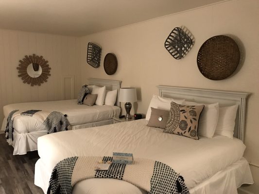 OCEAN GLASS INN - 57 Photos & 31 Reviews - 37299 Rehoboth Ave Ext ...