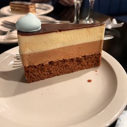 HUSZAR - Updated April 2025 - 233 Photos & 182 Reviews - 627 E North ...