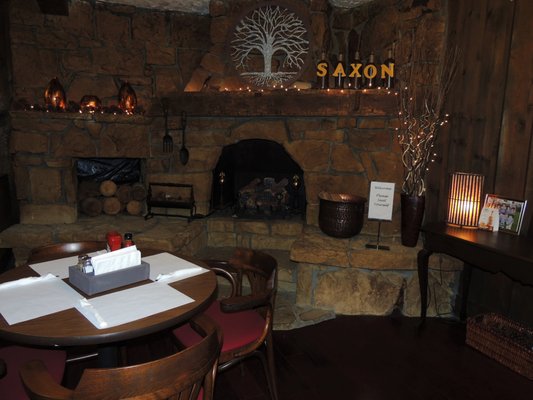 SAXON INN - Updated April 2026 - 29 Photos & 29 Reviews - 1210 ...