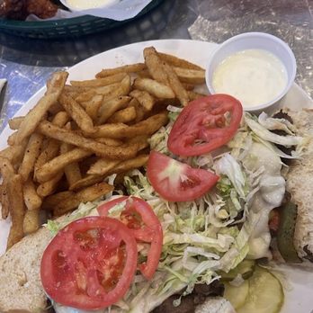 ROCHESTER INN & HARDWOOD GRILLE - Updated December 2025 - 99 Photos ...