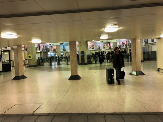 HEATHROW TERMINAL 4 LONDON UNDERGROUND STATION - Updated July 2025 ...