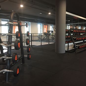 BASIC-FIT - Updated August 2024 - Gevers Deynootweg 93, Den Haag, Zuid ...