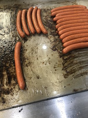 SABRETT HOT DOG STAND - Updated July 2024 - 27 Photos & 25 Reviews ...