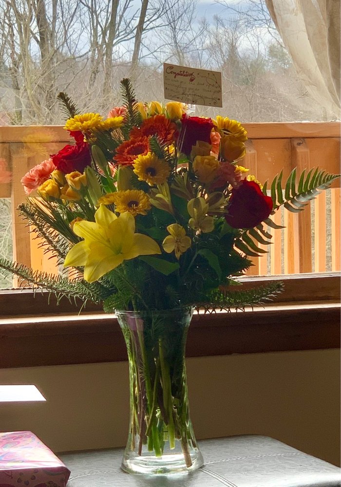 ROUSE’S FLOWER SHOP & GREENHOUSES - Updated December 2024 - 104 Park St ...