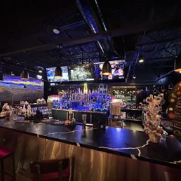 SEAHOLIC - Updated December 2025 - 427 Photos & 209 Reviews - 2211 N ...